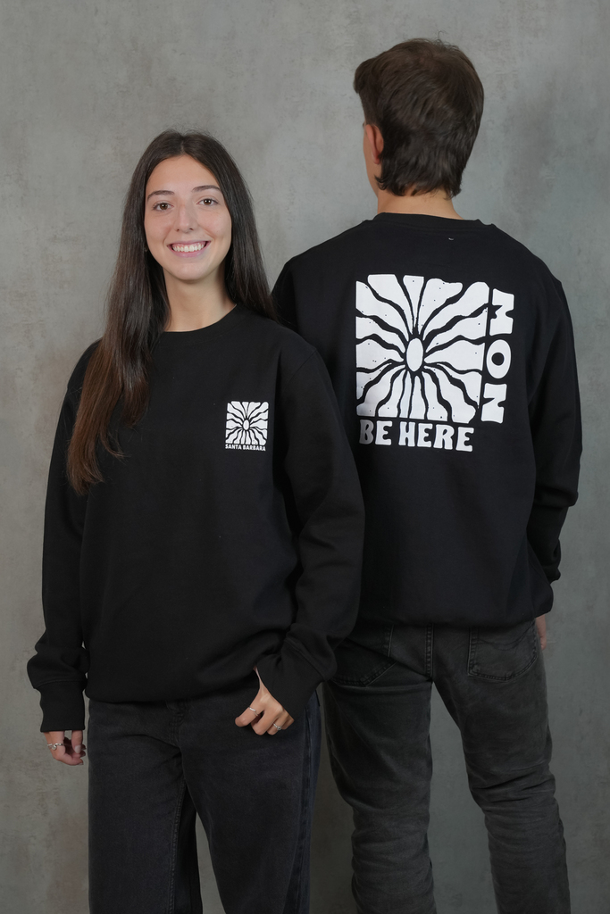 Santa Barbara Outfitters - BUZO BE HERE NOW