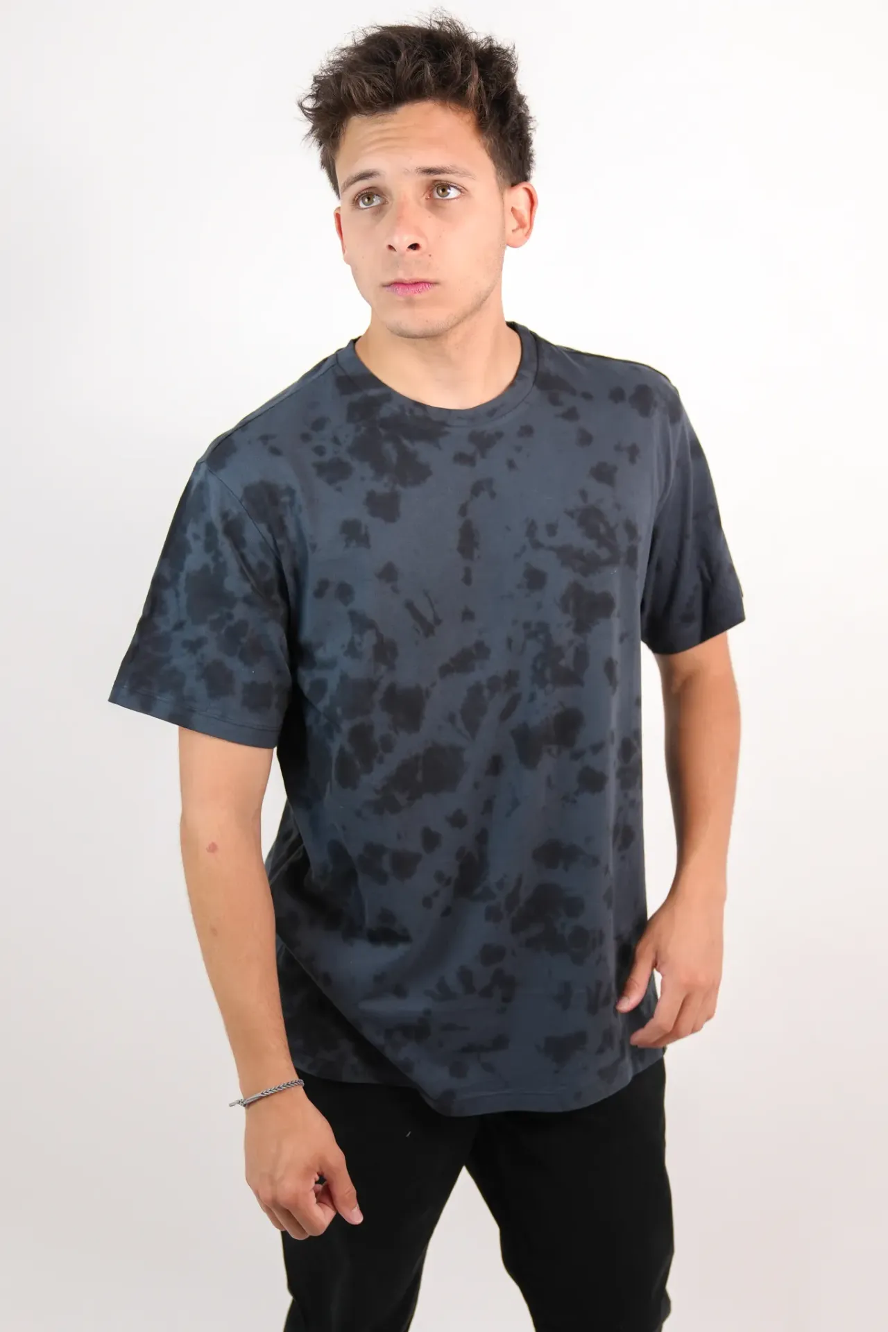 Santa Barbara Outfitters - REMERA PIGMENTADA UNISEX